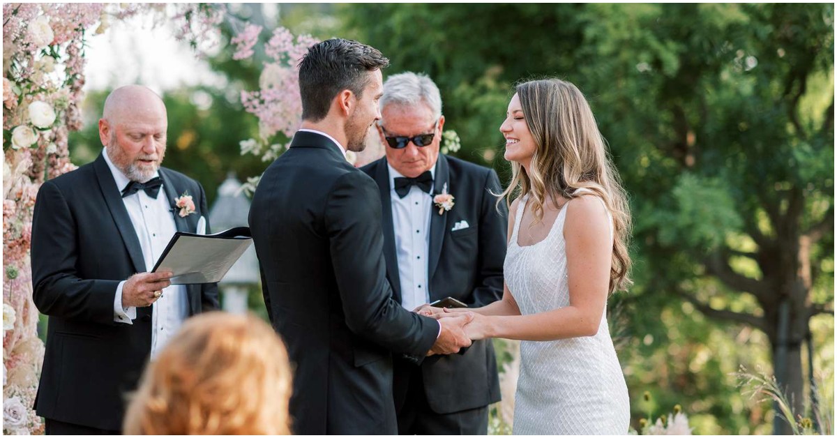How to Craft Simple and Heartfelt Wedding Vows